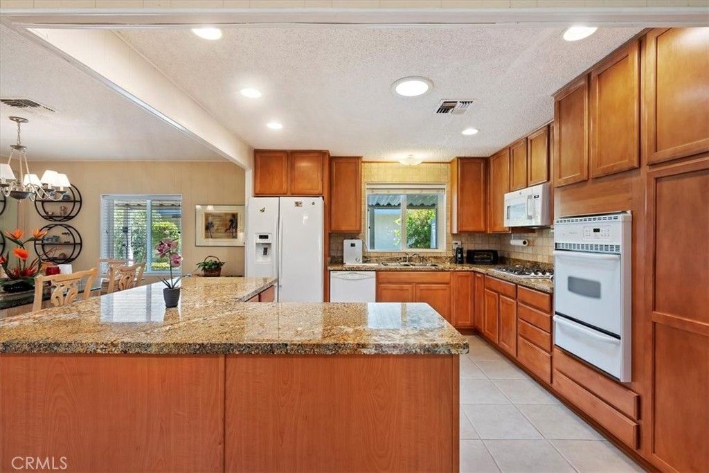 73450 Country Club Dr #229, Palm Desert, CA 92260 | MLS# EV24136258 ...