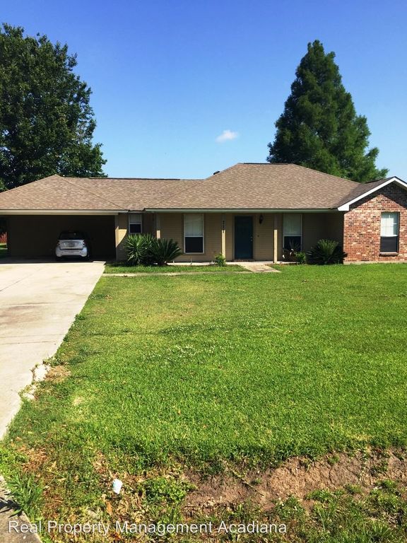 717 Gary Dr, Breaux Bridge, LA 70517 - See Est. Value, Schools & More