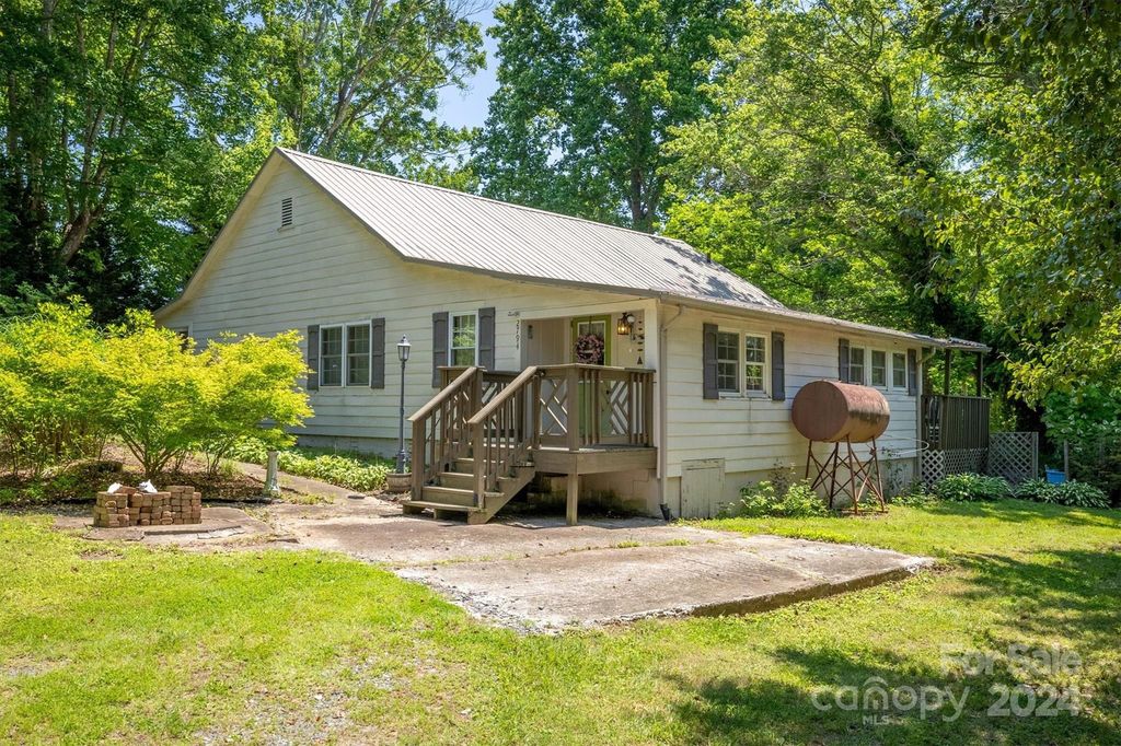 2794 US Highway 64, Morganton, NC 28655 - See Est. Value, Schools & More