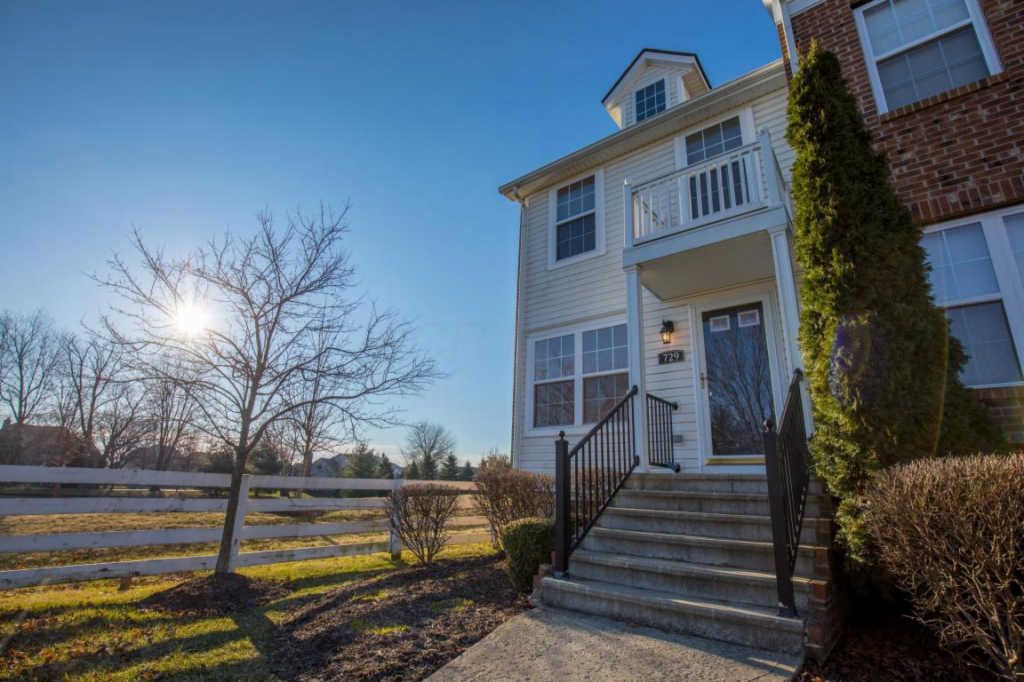 729 Lazelle Rd, Westerville, OH 43081 - See Est. Value, Schools & More