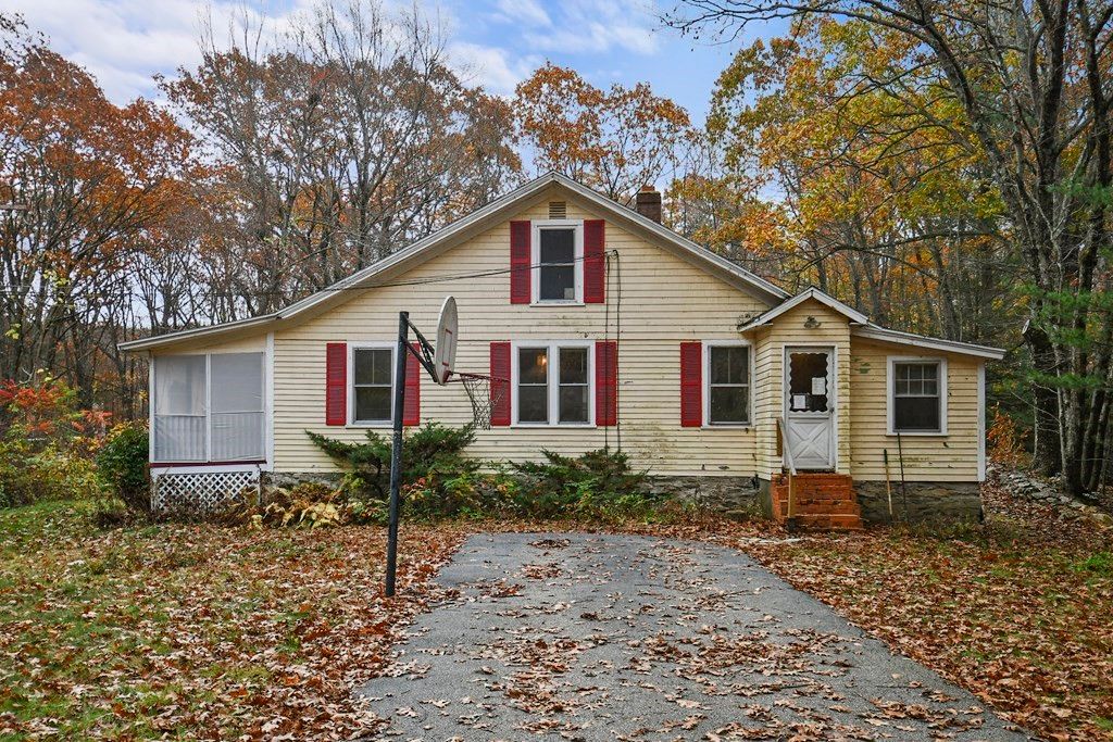 62 Pine Ave, Leicester, MA 01524 - See Est. Value, Schools & More