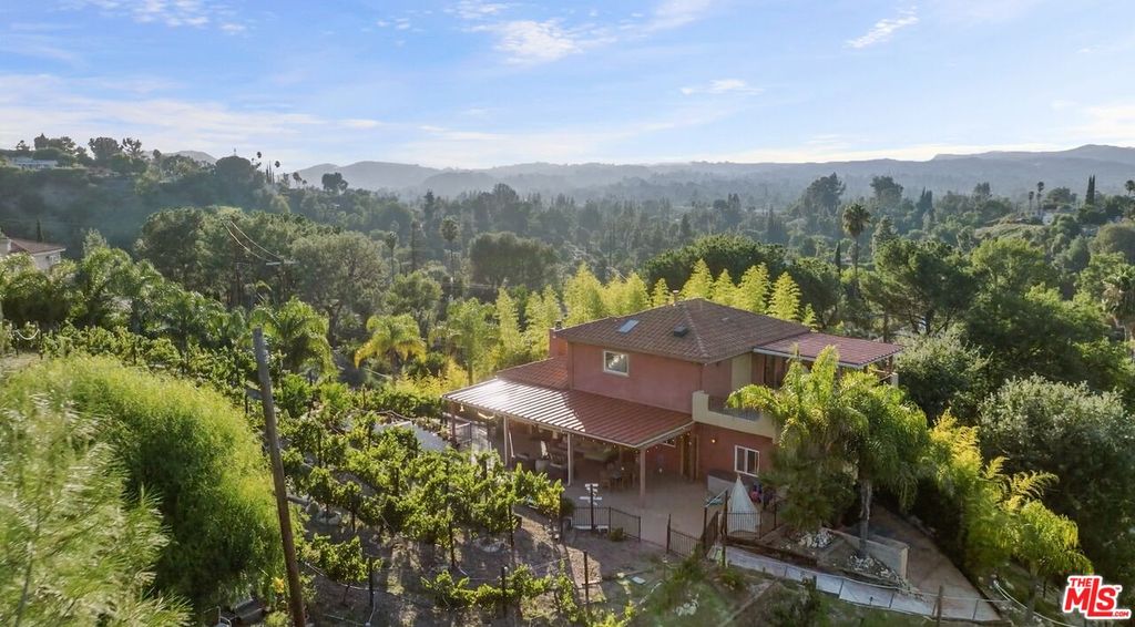 4886 Calderon Rd, Woodland Hills, CA 91364 | MLS# 23-309371 | Trulia