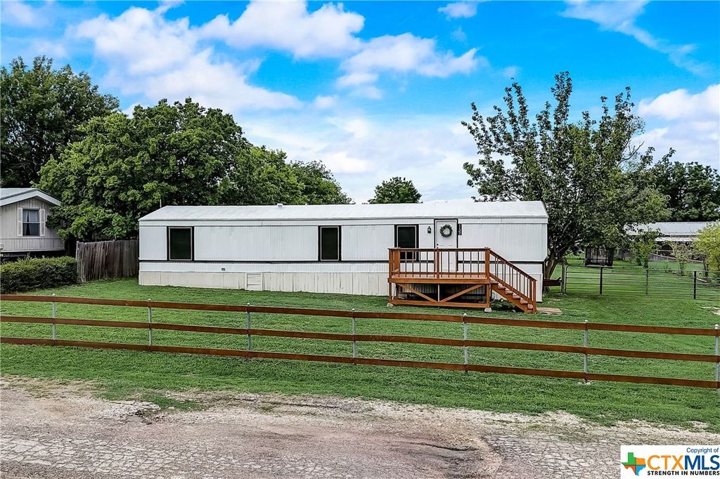 1132 Debbie Dr, Marion, TX 78124 | MLS# 538006 | Trulia