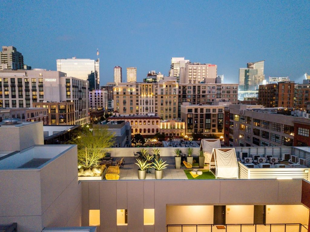 372 4th Ave #6085286, San Diego, CA 92101 - See Est. Value, Schools & More