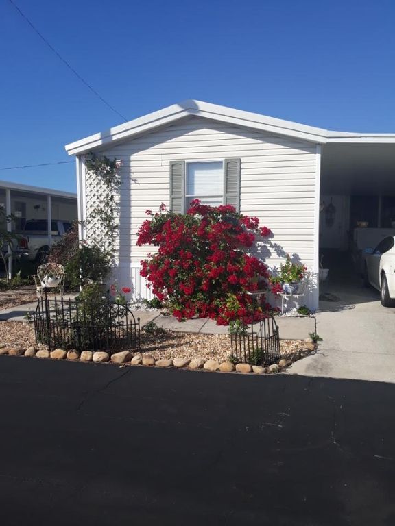 12701 126th Ave, Largo, FL 33774 - See Est. Value, Schools & More