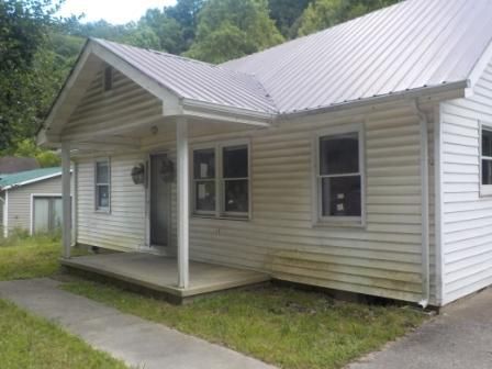 6448 Ky Route 2030, Honaker, KY 41603 - See Est. Value, Schools & More