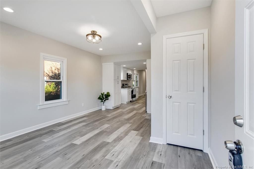 482 Harpersville Rd, Newport News, VA 23601 - See Est. Value, Schools ...