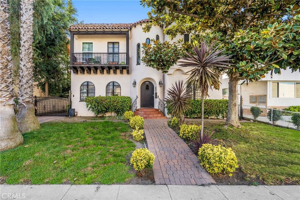 221 S Tower Dr, Beverly Hills, CA 90211 | MLS# SR23206111 | Trulia