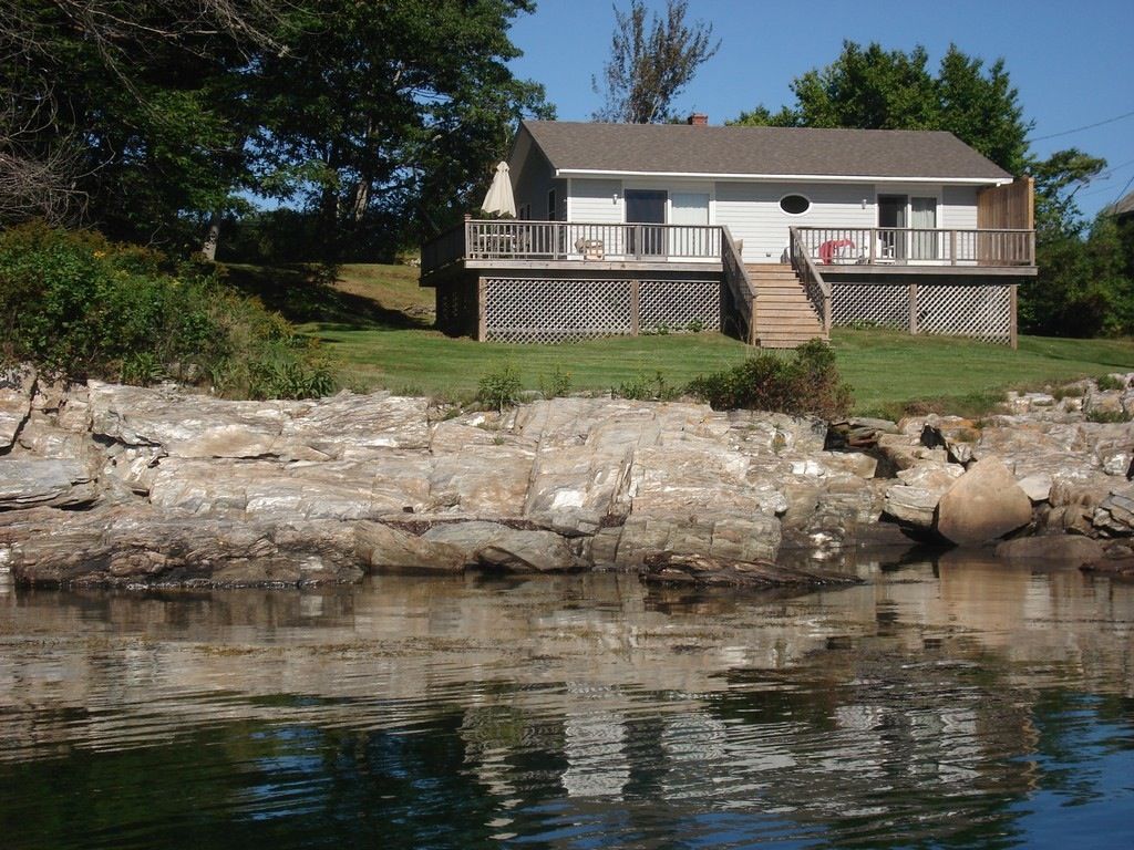 1959 Harpswell Islands Rd, Bailey Island, ME 04003 - See Est. Value ...