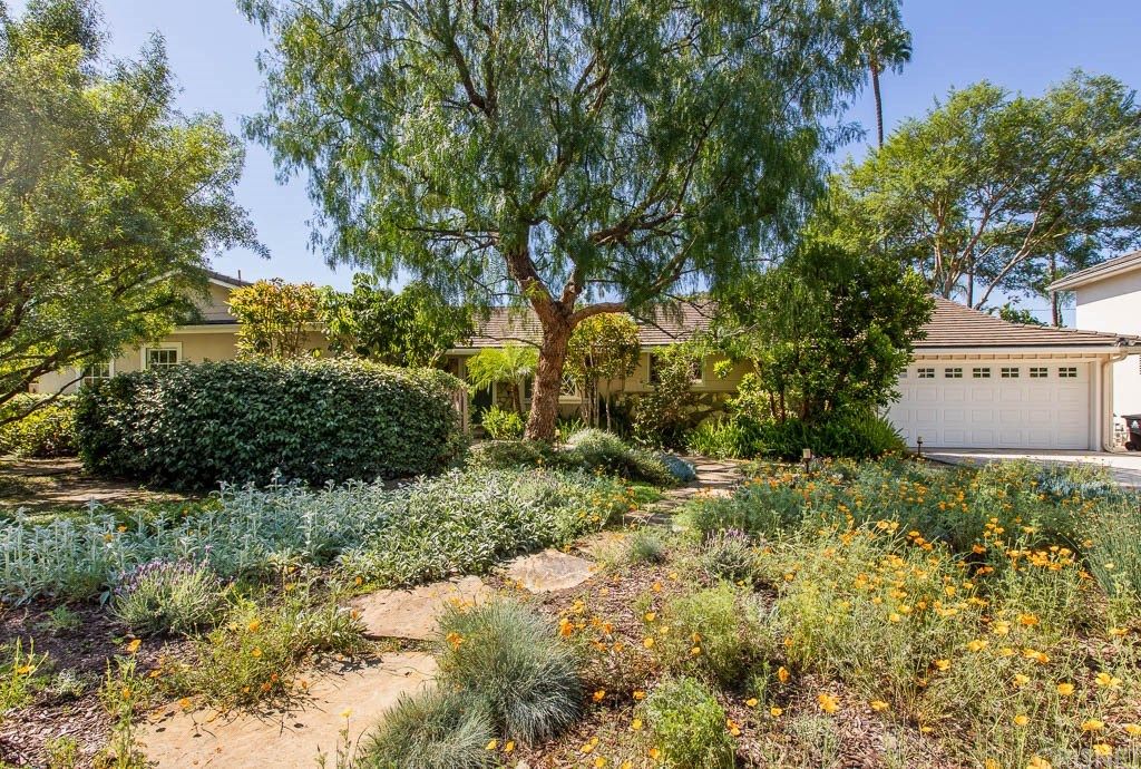 17600 Weddington St, Encino, CA 91316 - See Est. Value, Schools & More