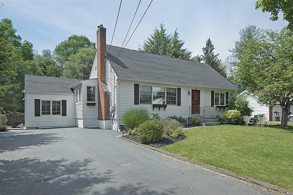 27 Kinry Road, Poughkeepsie, NY 12603 | Trulia