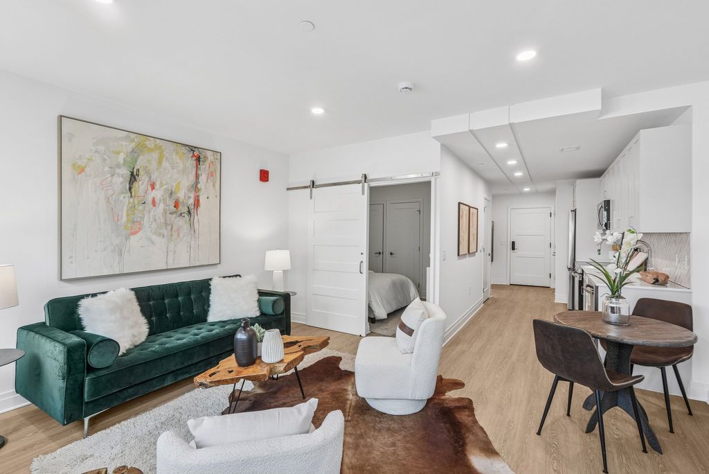 8605 Cameron St #5513499, Silver Spring, MD 20910 - See Est. Value ...