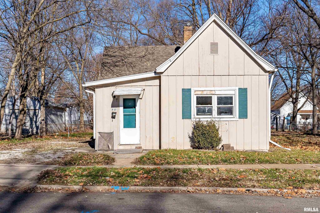 3025 W Trewyn Ave, Peoria, IL 61605 - See Est. Value, Schools & More