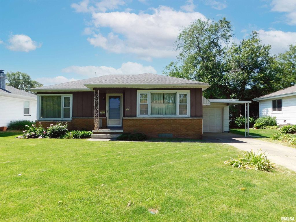 109 Birch St, Bartonville, IL 61607 - See Est. Value, Schools & More