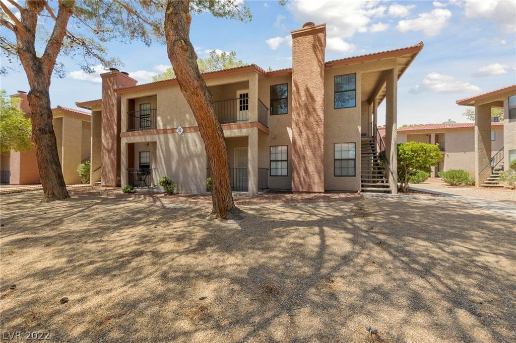 5576 W Rochelle Ave #D, Las Vegas, NV 89103 - See Est. Value, Schools ...