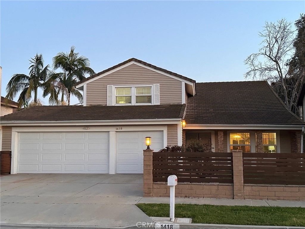 1418 Franzen Ave, Santa Ana, CA 92705 - See Est. Value, Schools & More