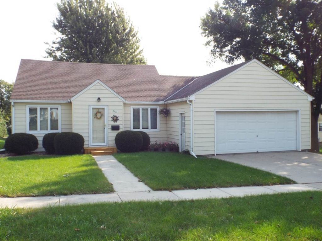 212 Broughton Blvd, Lake View, IA 51450 - See Est. Value, Schools & More