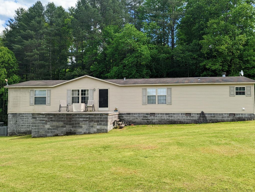 212 Crissie Rd, Haysi, VA 24256 - See Est. Value, Schools & More