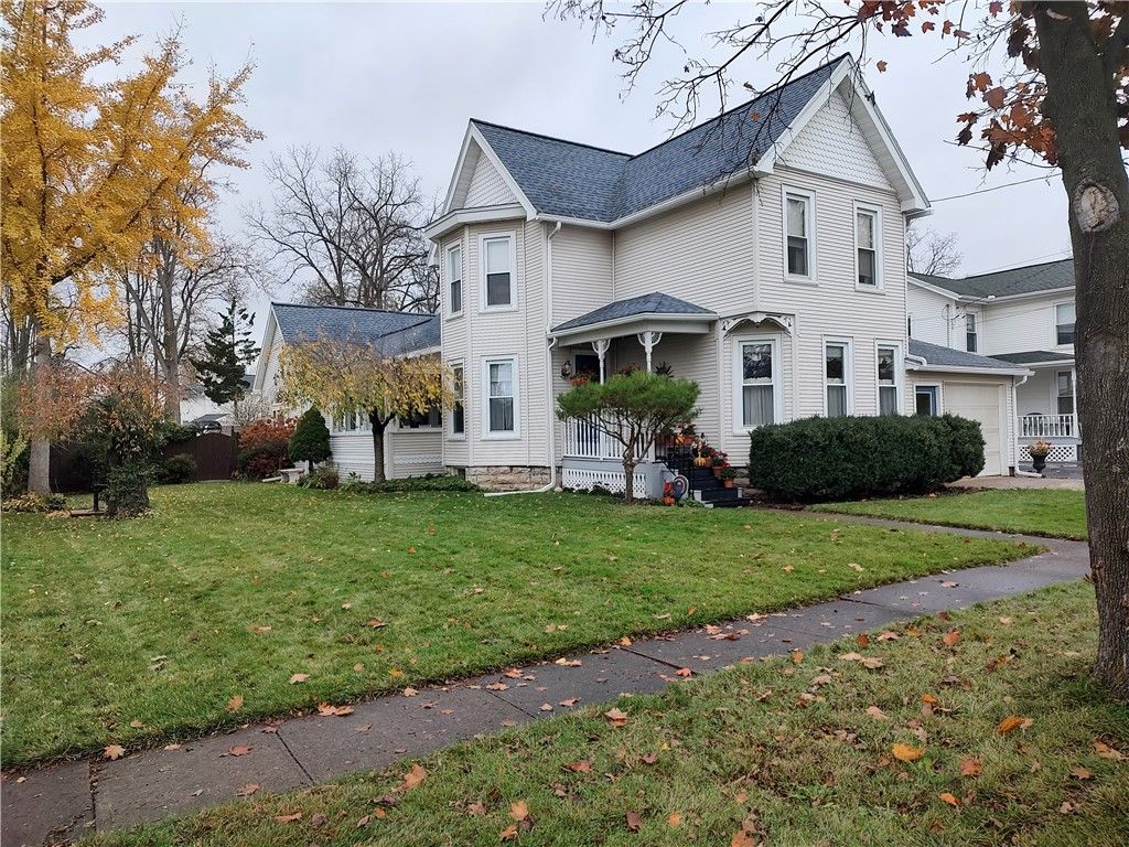 25 Troy St, Seneca Falls, NY 13148 - See Est. Value, Schools & More