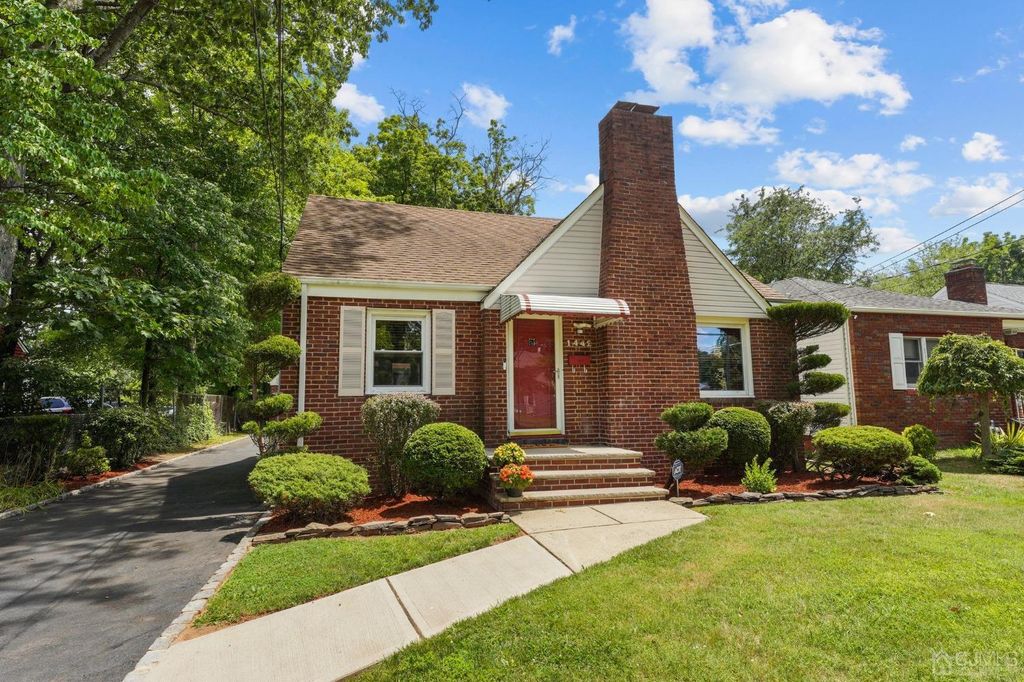 1442 E Front St, Plainfield, NJ 07062 - See Est. Value, Schools & More