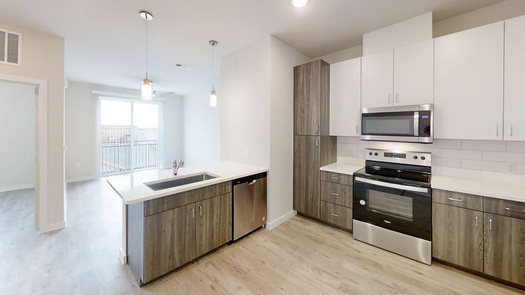 6007 N Interstate Highway 35 #211, Austin, TX 78723 | Trulia