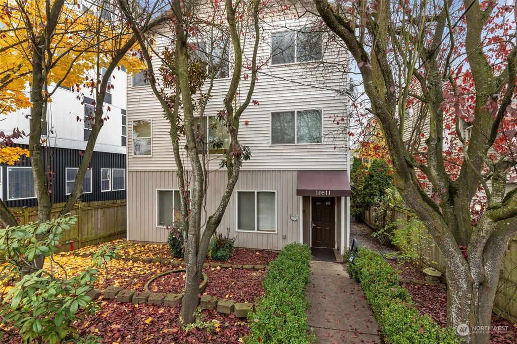 10511 Midvale Avenue N #301, Seattle, WA 98133 - See Est. Value ...