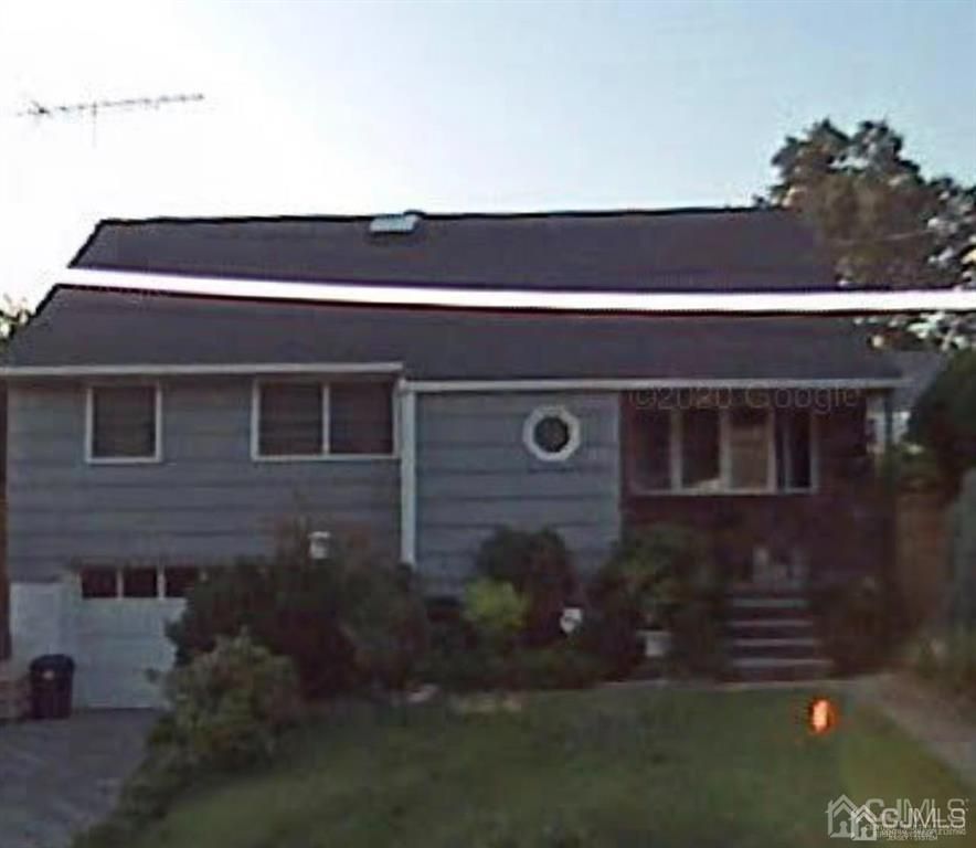 92 Isabelle St, Metuchen, NJ 08840 - See Est. Value, Schools & More