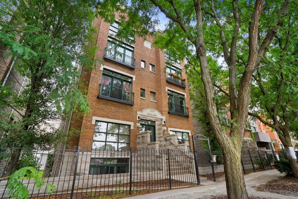 1339 N Mohawk St #2S, Chicago, IL 60610 - See Est. Value, Schools & More
