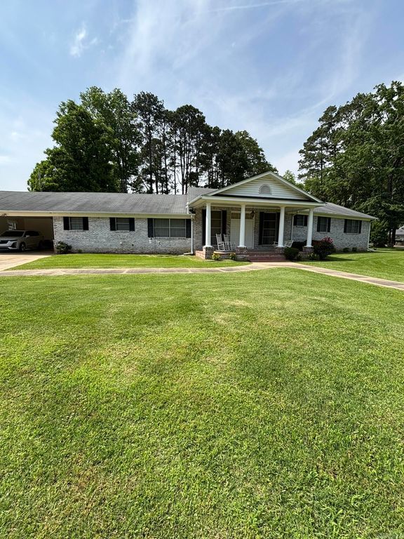 201 Arkansas St, Warren, AR 71671 | MLS# 25023588 | Trulia