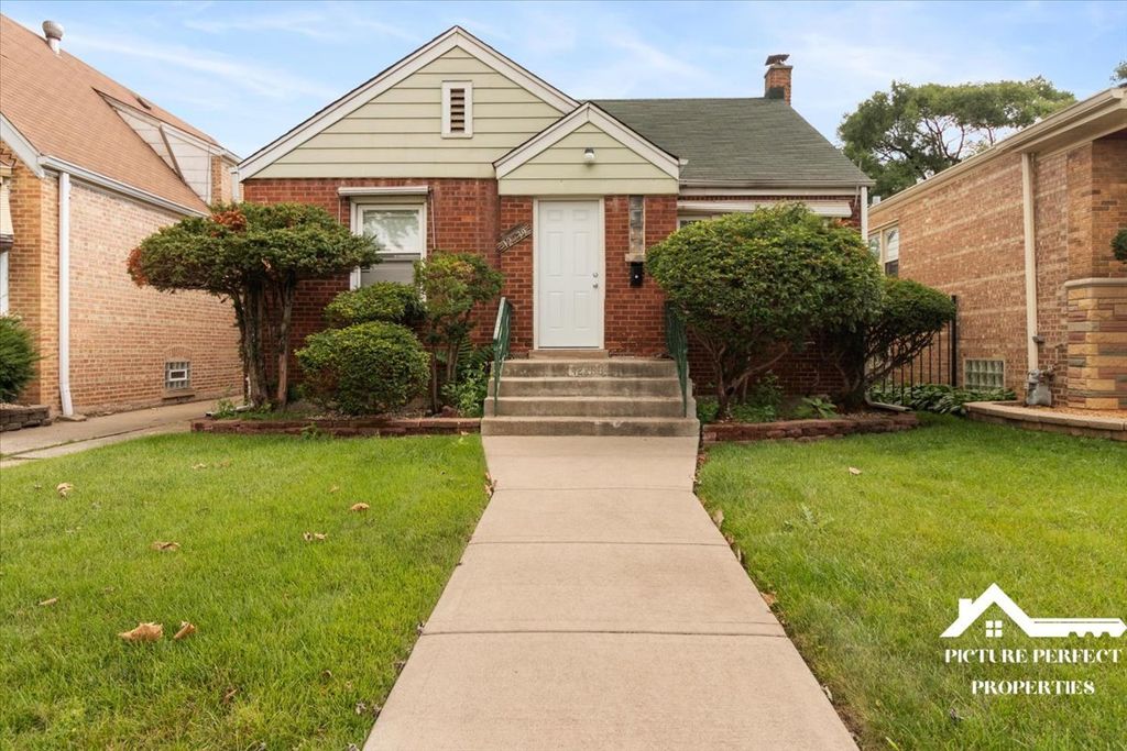12239 S Perry Ave, Chicago, IL 60628 - See Est. Value, Schools & More