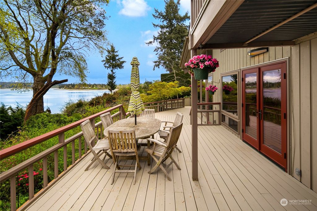 8166 SW 246th Street, Vashon, WA 98070 - See Est. Value, Schools & More