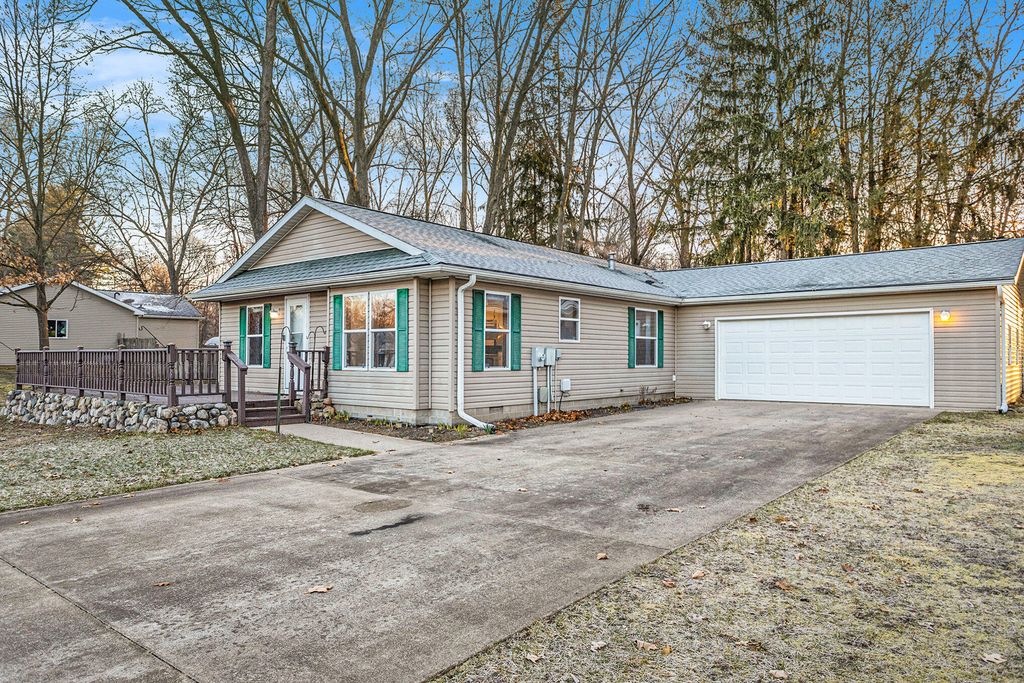 64555 Winding Woods Dr, Lawton, MI 49065 - See Est. Value, Schools & More