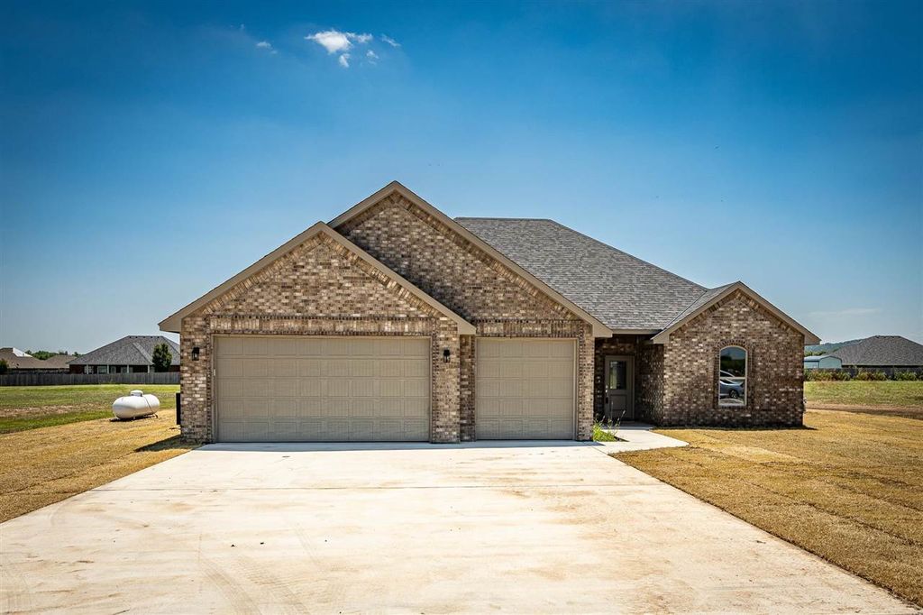 295 Mountain Ridge Ln, Lawton, OK 73507 - See Est. Value, Schools & More