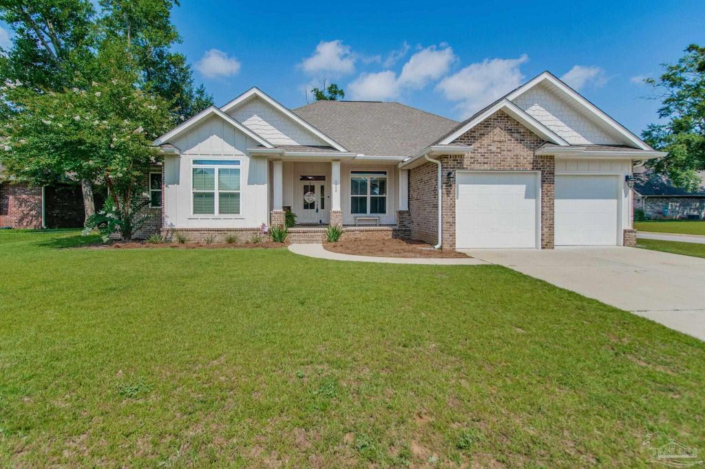 8500 John David Dr, Pensacola, FL 32526 - See Est. Value, Schools & More