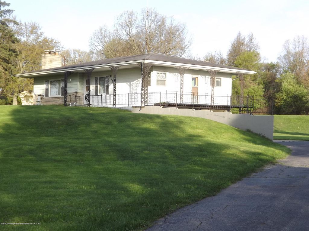 21011 East Ave N, Battle Creek, MI 49017 - See Est. Value, Schools & More