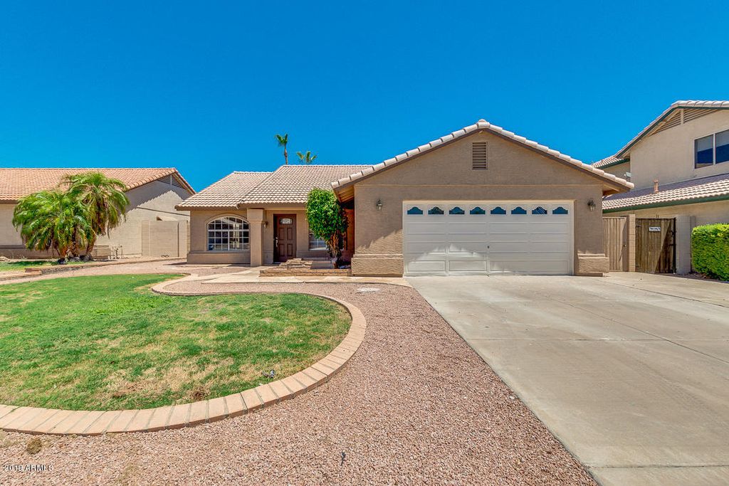 1024 W Vaughn St, Tempe, AZ 85283 - See Est. Value, Schools & More