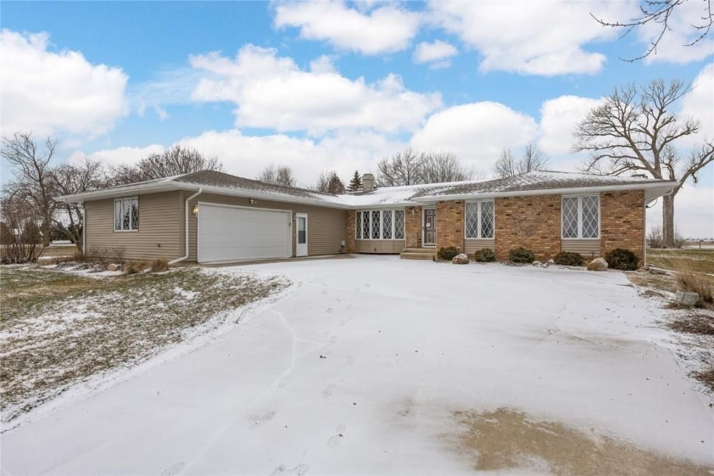 2606 Hindman Rd, Marion, IA 52302 - See Est. Value, Schools & More