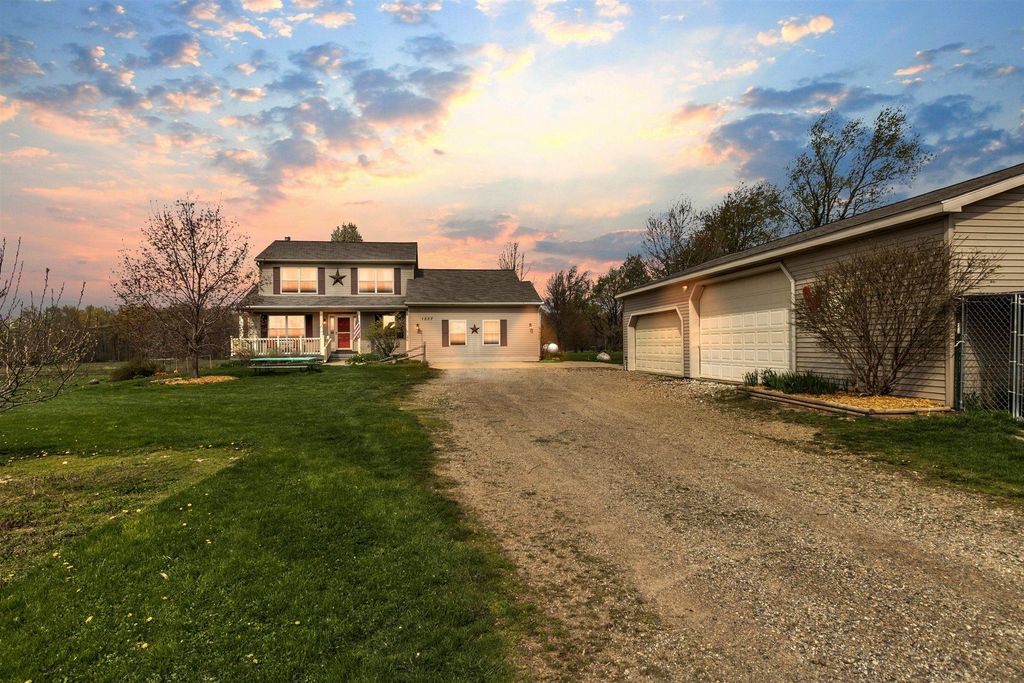 1337 N Ainger Rd, Charlotte, MI 48813 | Trulia