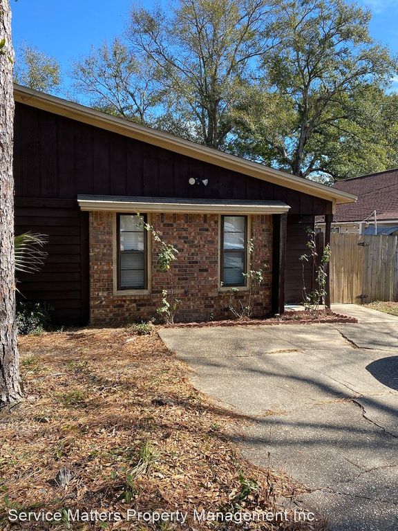 6912 Spanish Trl, Pensacola, FL 32504 - See Est. Value, Schools & More