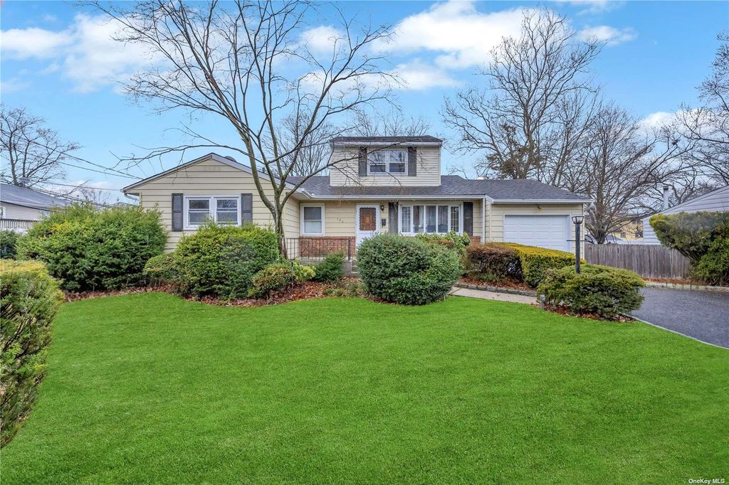 140 Hammond Road, Centereach, NY 11720 - See Est. Value, Schools & More