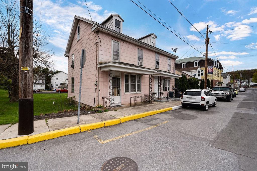 25-27 Main St, Middleport, PA 17953 - See Est. Value, Schools & More