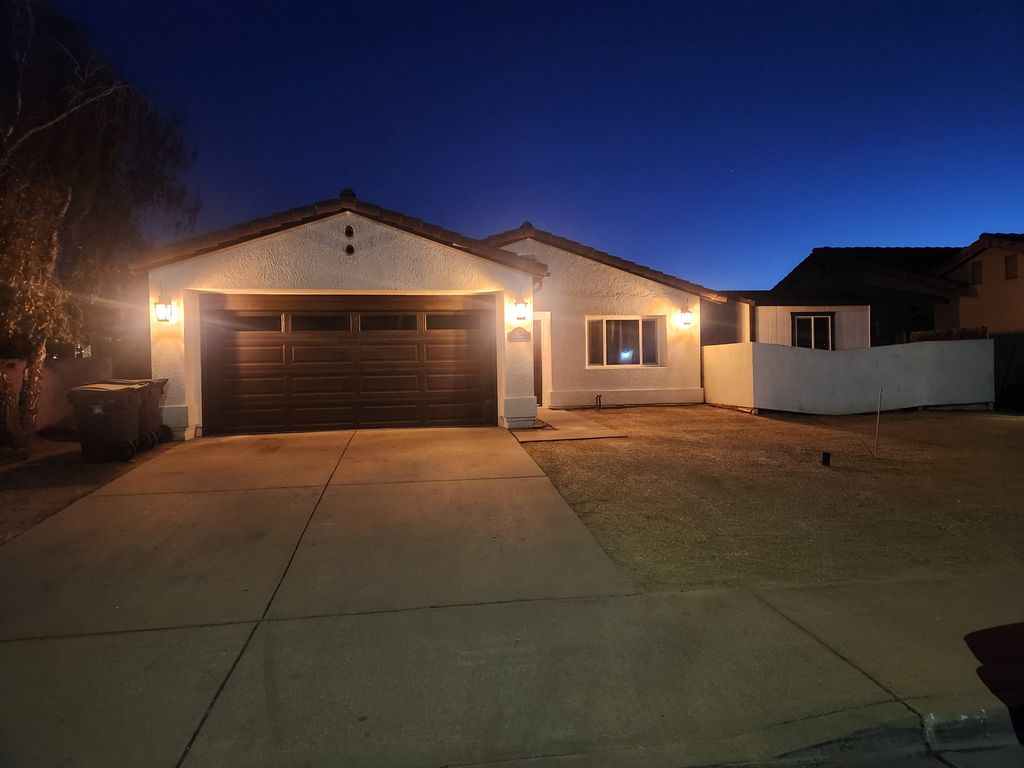430 Santa Anita St, Santa Maria, CA 93455 - See Est. Value, Schools & More