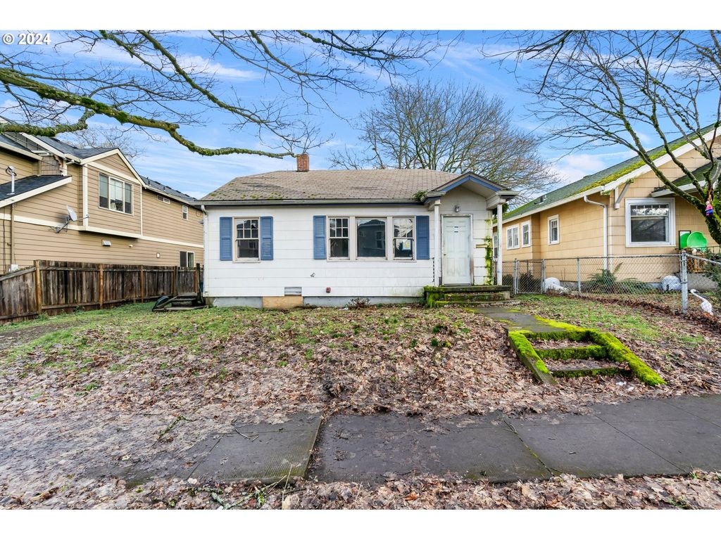 7630 N Drummond Ave, Portland, OR 97217 - See Est. Value, Schools & More