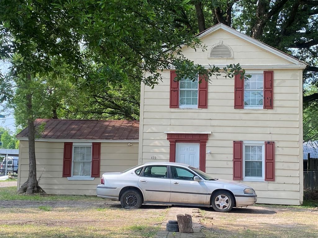 422 Manilla St, Greenville, MS 38701 | MLS# 89373 | Trulia