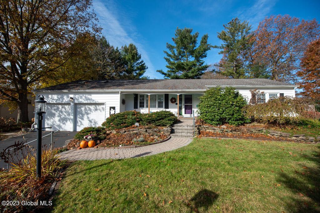 3 RIDGE Lane, Ballston Lake, NY 12019 - See Est. Value, Schools & More