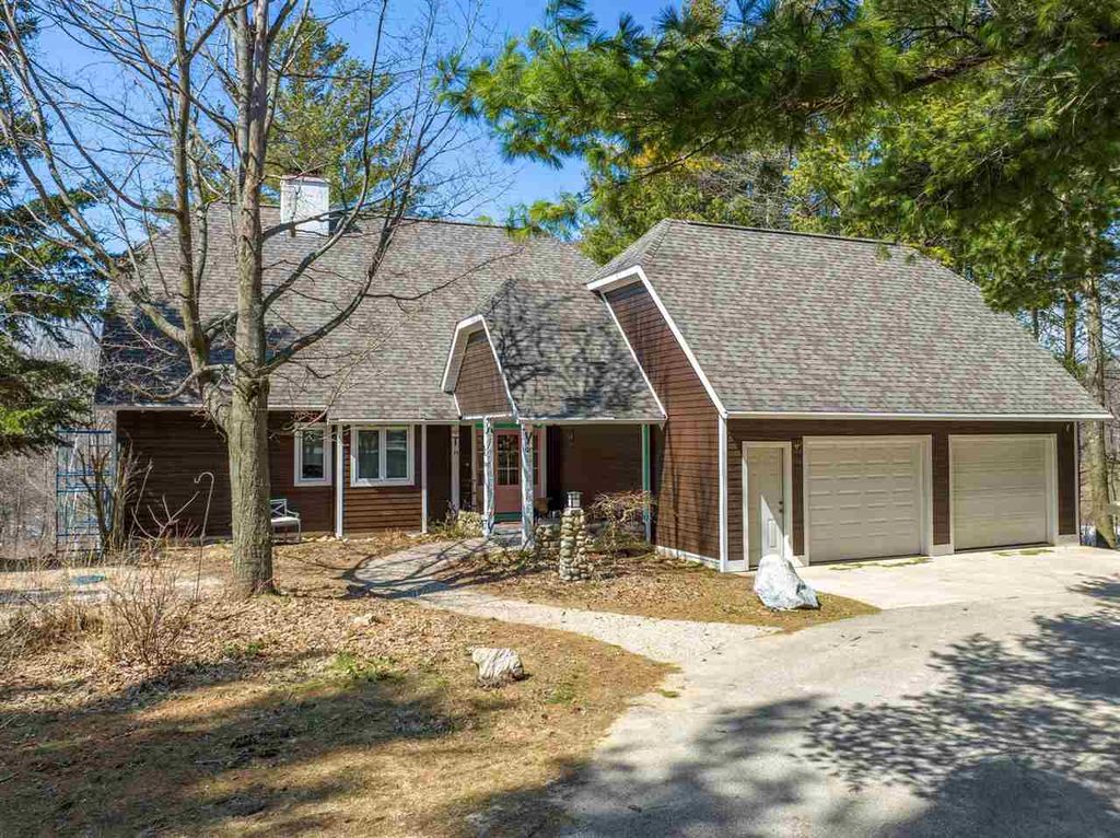 3803 Vorce Rd, Harbor Springs, MI 49740 - See Est. Value, Schools & More