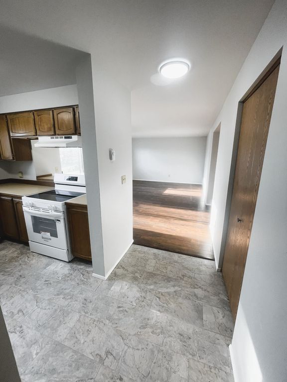 114 NW 3rd Pl, Renton, WA 98057 - Trulia | Trulia