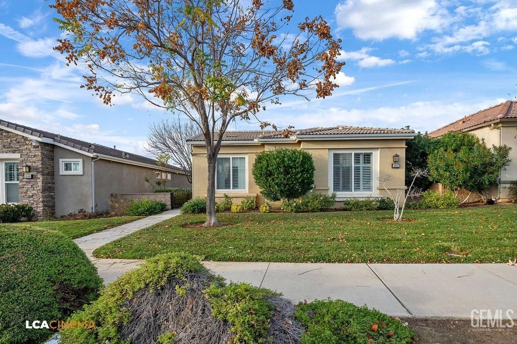 10112 Toscana Dr, Bakersfield, CA 93306 - See Est. Value, Schools & More