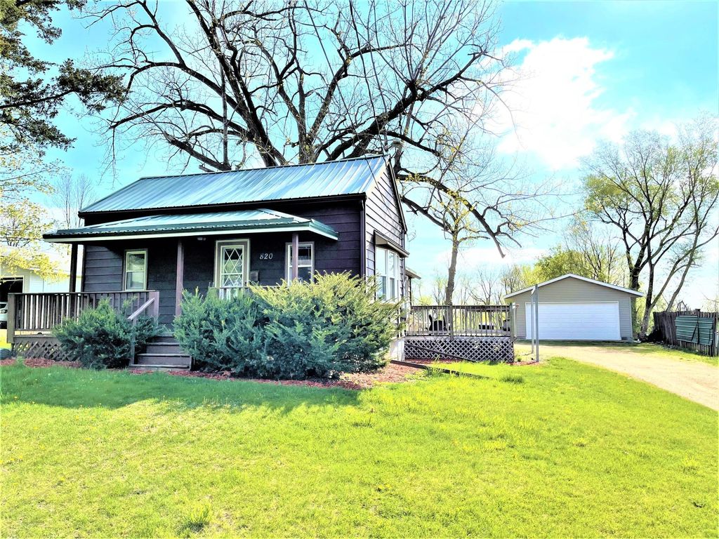 820 1st St N, Waterville, MN 56096 | Trulia