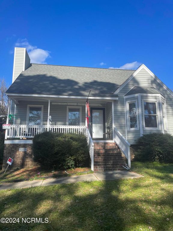 2000 Red Oak Lane, Clayton, NC 27520 - See Est. Value, Schools & More